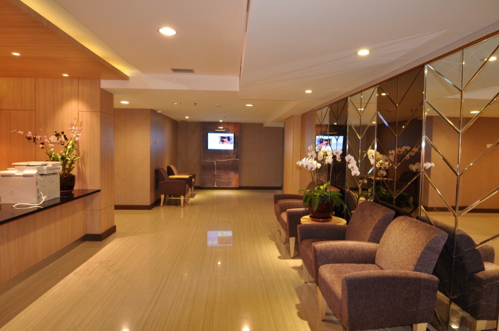 AIC Medical Imaging & Diagnostic Centre - Interior Design by Azure ...